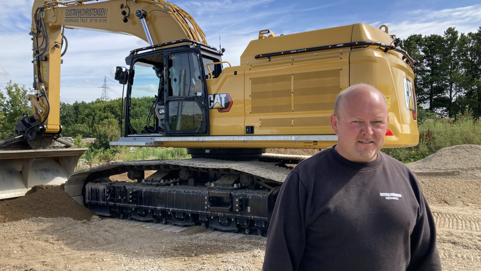 Ny Cat 352 gravemaskine til Gustav Christensen - Zeppelin CAT DK
