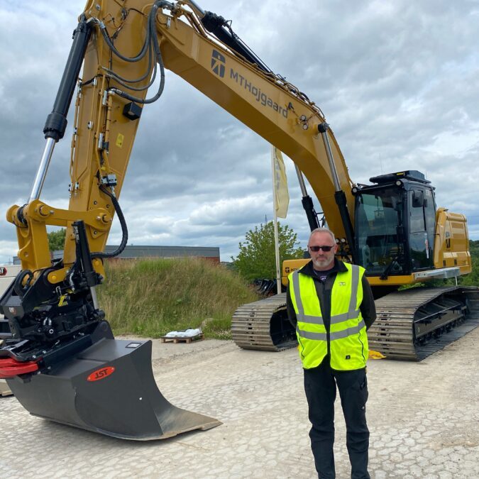 Construction - Zeppelin CAT DK